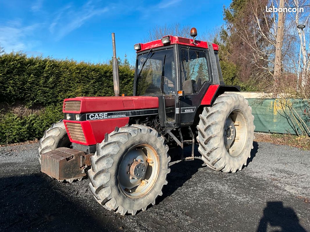 Case IH 1056 XL - Tracteurs