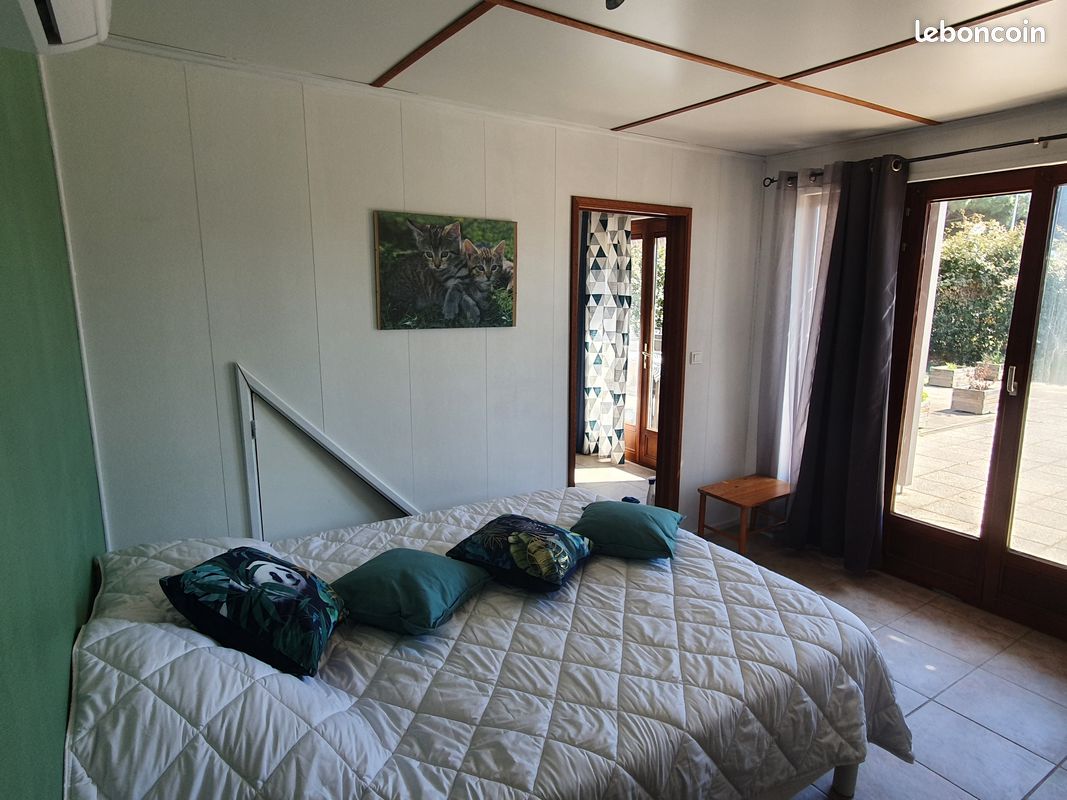 Maison 4 ch domaine prive piscines et plage a 200m - Locations saisonnières