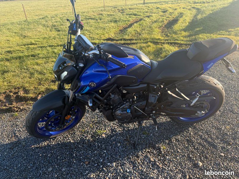 Yamaha mt-07 a2 - Motos