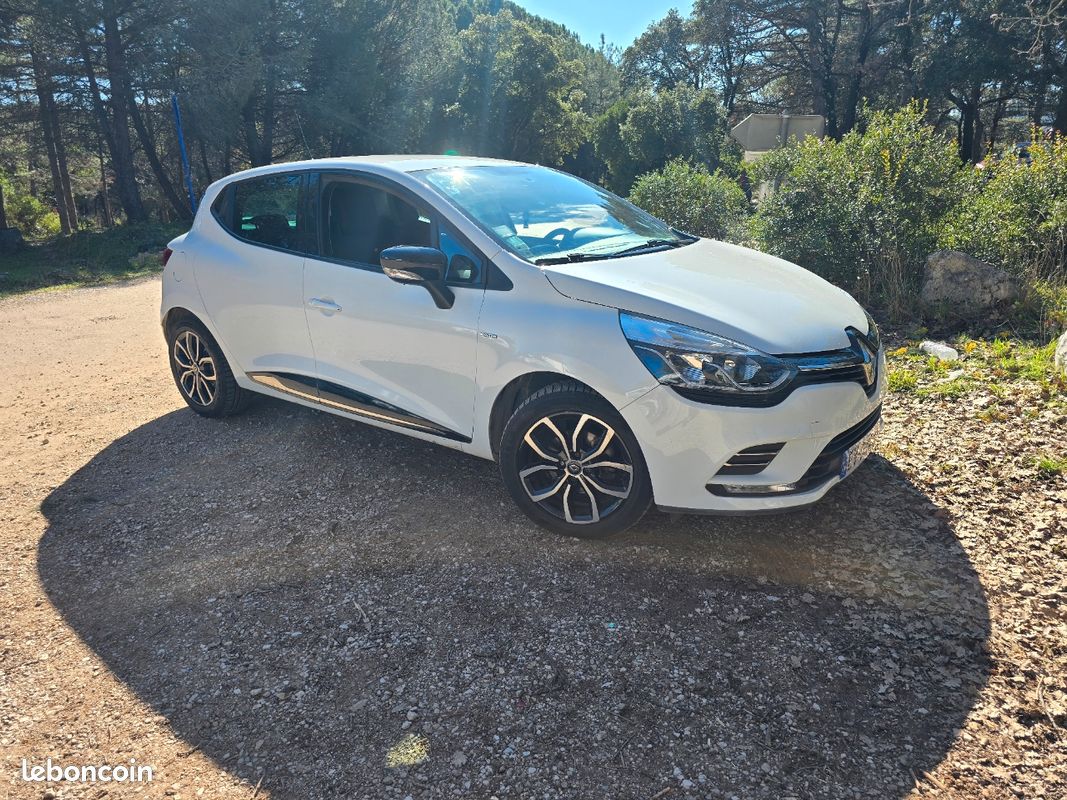 Clio IV 2018 -120cv essence LIMITED - Voitures