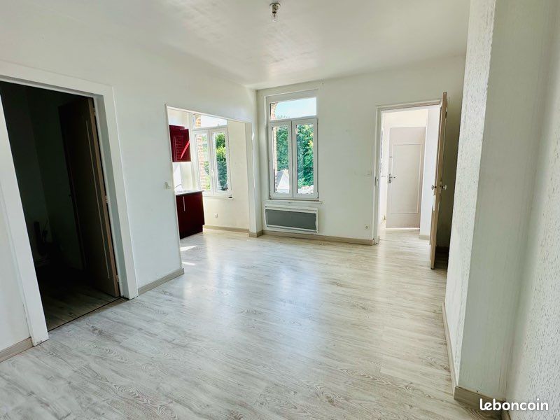 Appartement 80m2 à Louer - 5 pièces - Locations