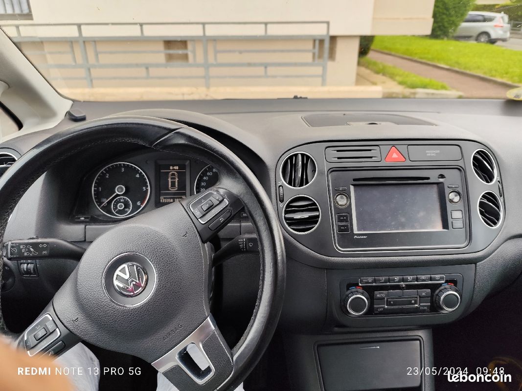 Golf plus 1.6 105 ch - Voitures