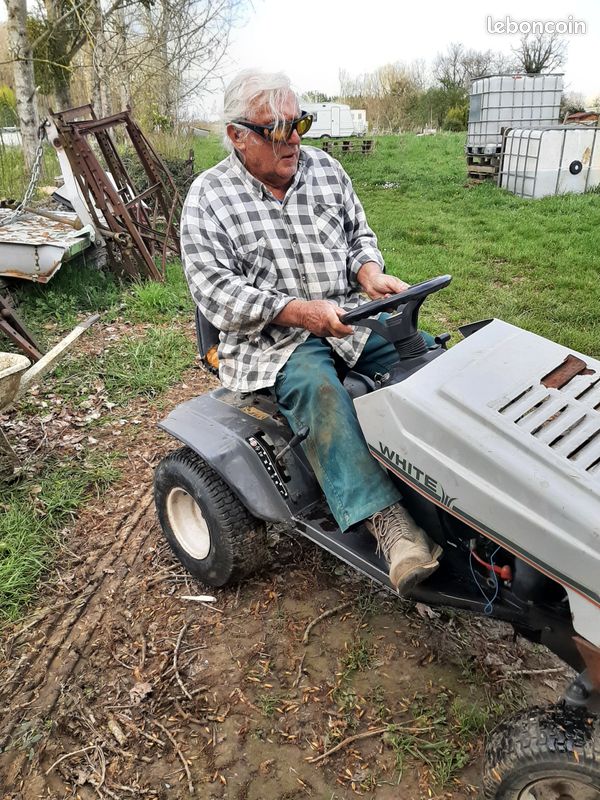 Tracteur tondeuse Whitte - Jardin & Plantes