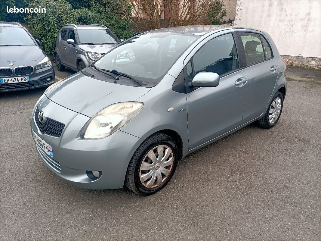 Toyota Yaris 1.4 d4d 90cv - Voitures