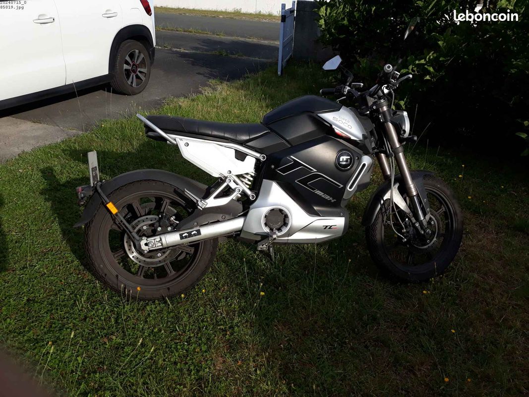 Moto SOCO TCMAX 125 - Motos