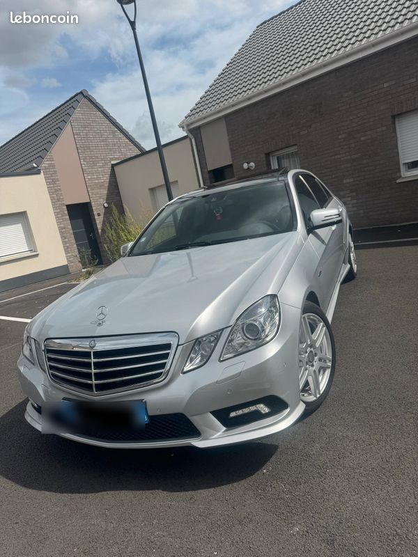 Mercedes E220 PACK AMG - Voitures