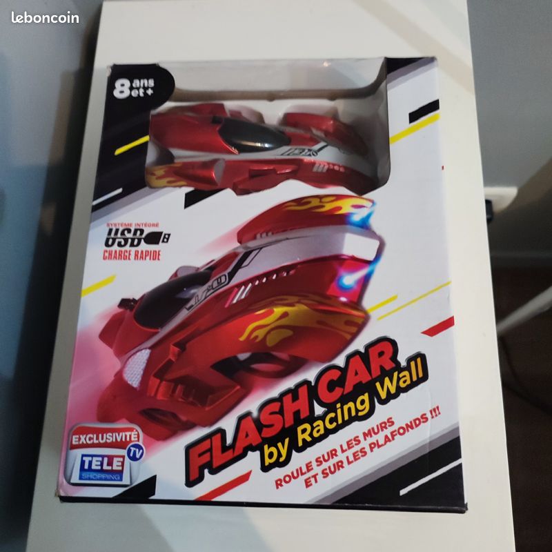 Flash car Racing Wall - voiture télécommandée qui roule sur les murs et ...