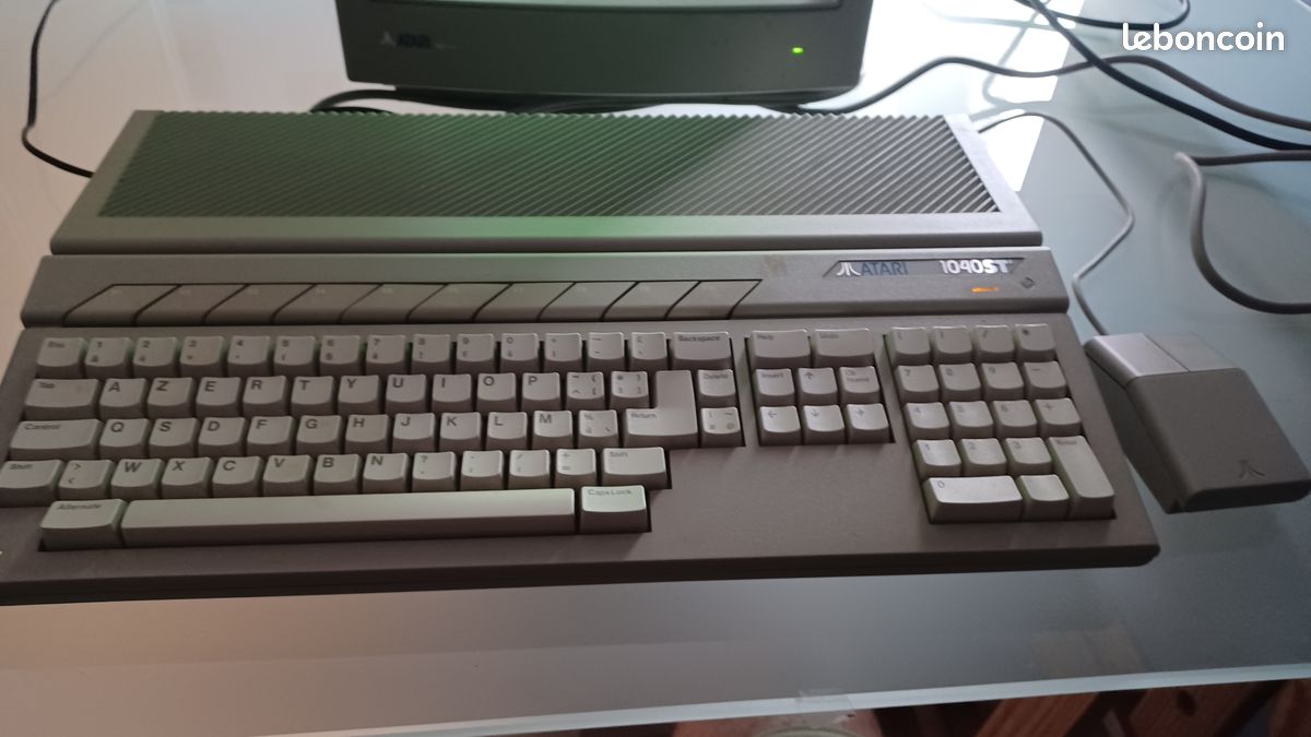 Atari 1040 ST + Ecran couleur Atari SC 1435 - Ordinateurs
