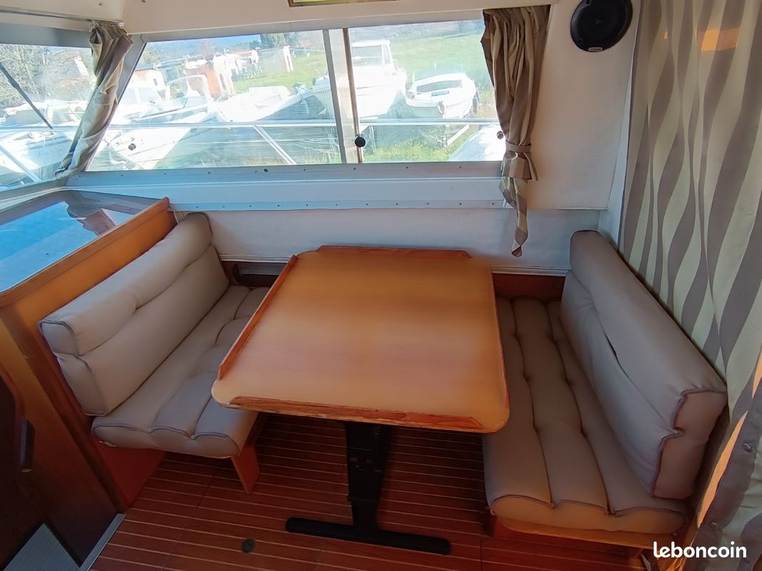 Beneteau Antares 860 refit 2025 - Nautisme