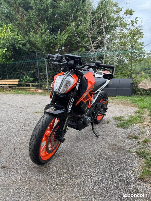 KTM 390 Duke - Motos