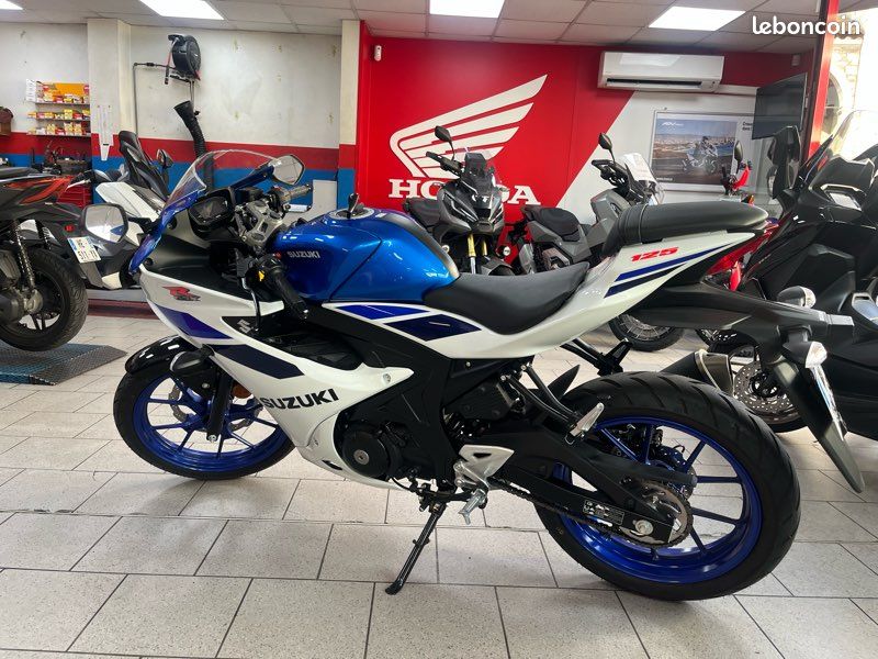 Gsxr 125 Suzuki - Motos