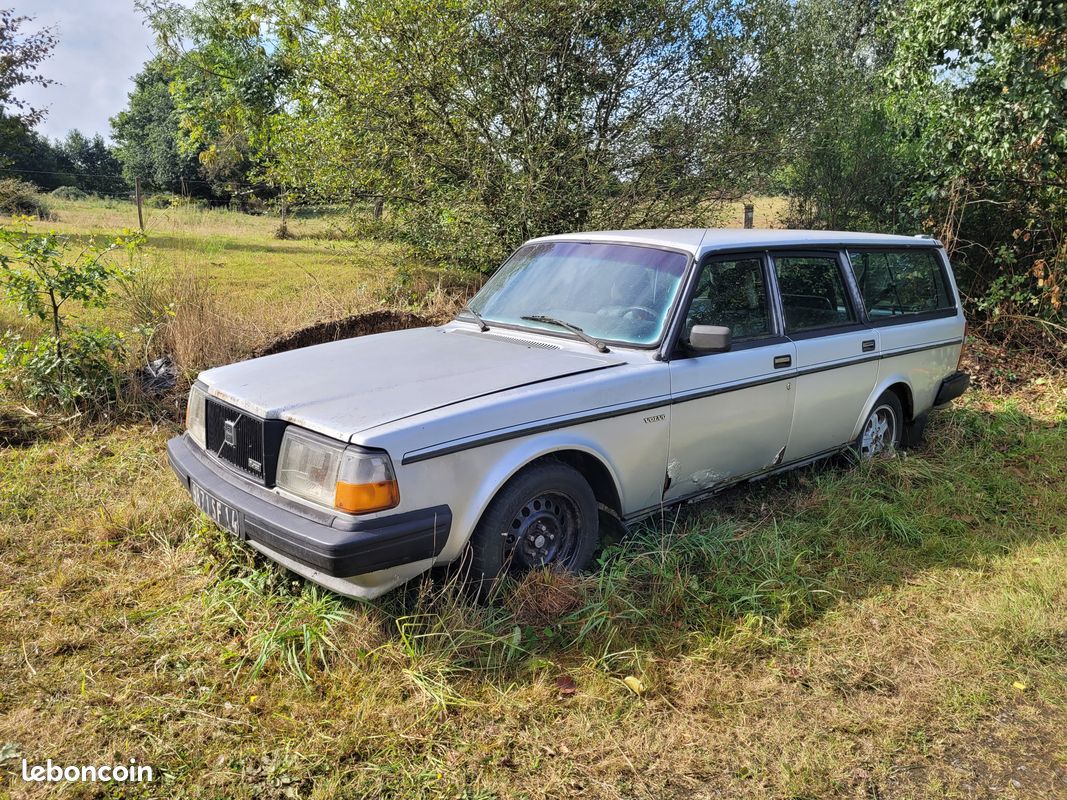 Volvo 240 turbo break - Voitures