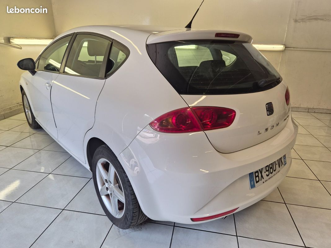 SEAT Leon II Phase 2 1.6 TDi 16V 105 cv - Voitures