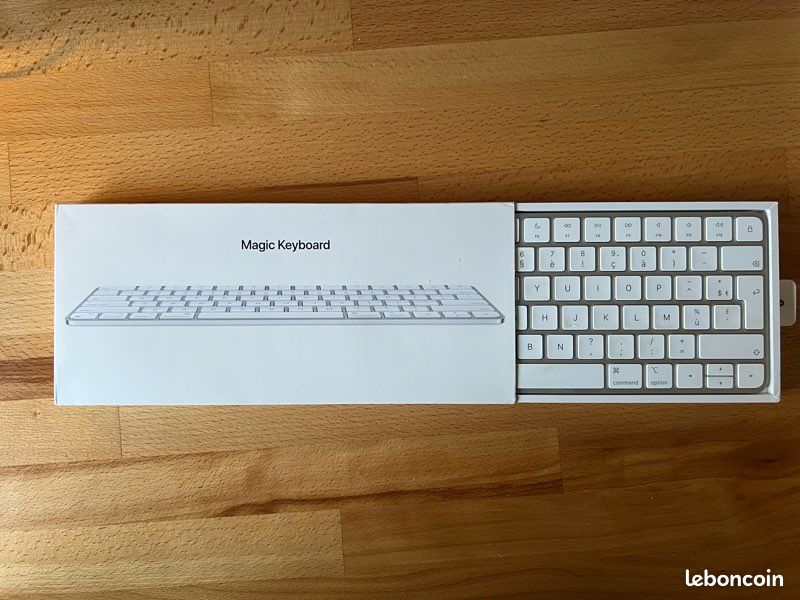 Magic Keyboard Apple (AZERTY) – Avec boîte d’origine - Accessoires ...