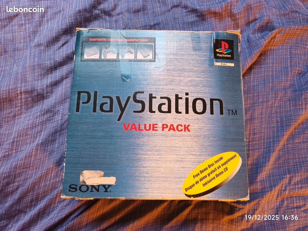 Console Ps1 + boite d origine superbe état - Consoles
