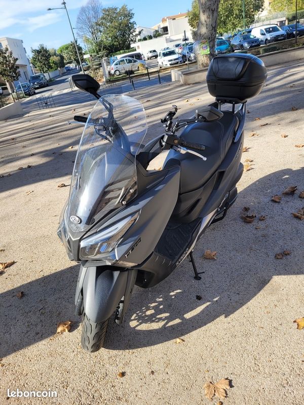 Kymco XTown CT 300 - Motos