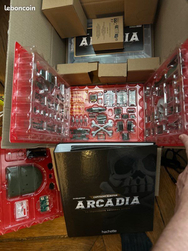 Maquette Arcadia hachette neuve - Jeux & Jouets