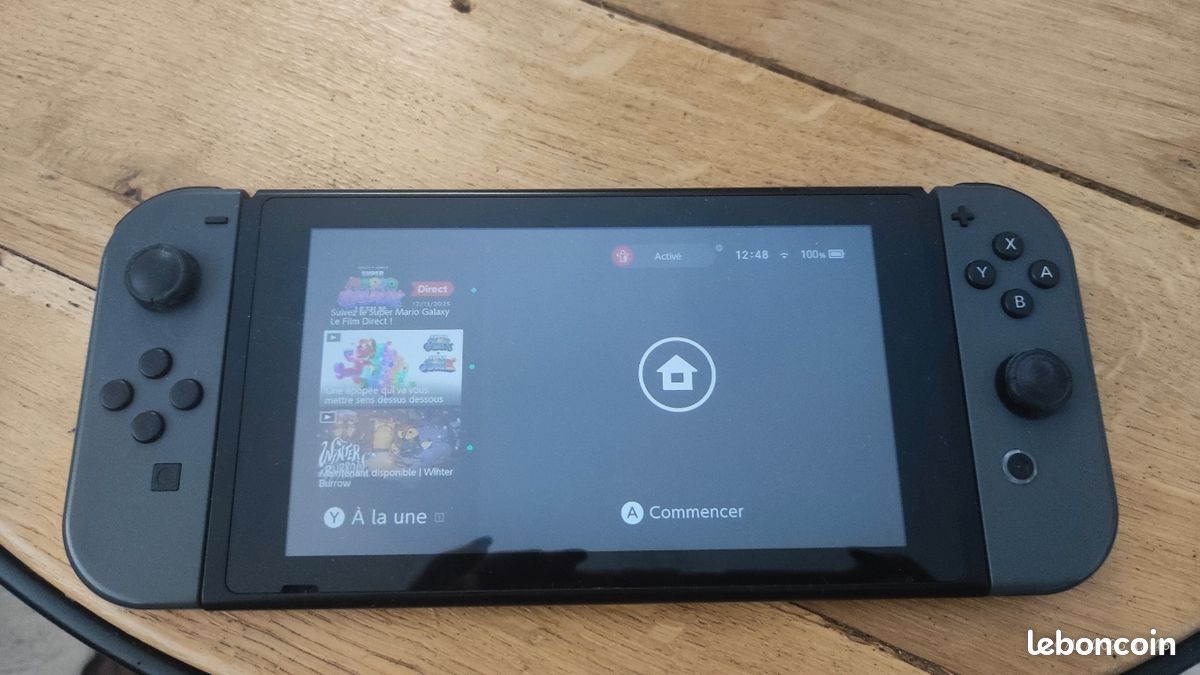 Nintendo Switch - Consoles