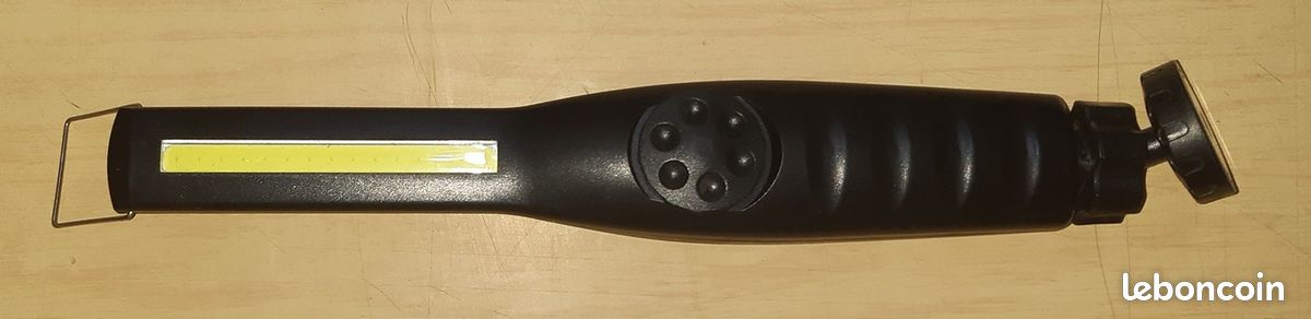 Baladeuse sans fil LED, orientable, variateur, magnétique - Bricolage