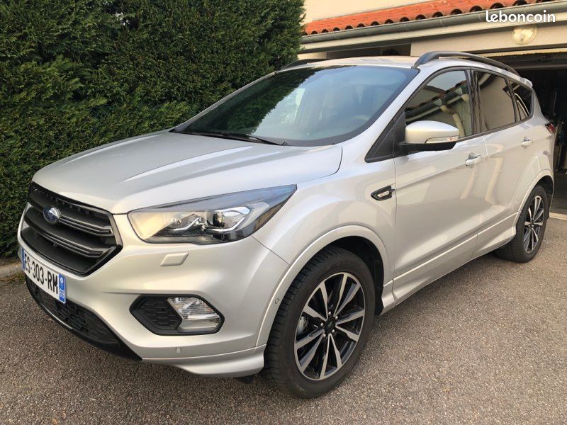 FORD KUGA II (2) 1.5T Ecoboost 150 ST-LINE BLACK & SILVER - Voitures