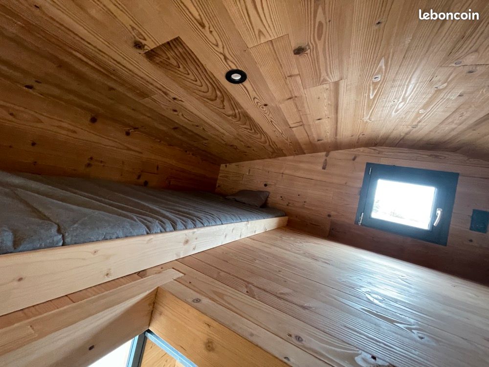 Chalet en bois avec mezzanine 7,5x4m, neuf 2023, double isolation 4 ...