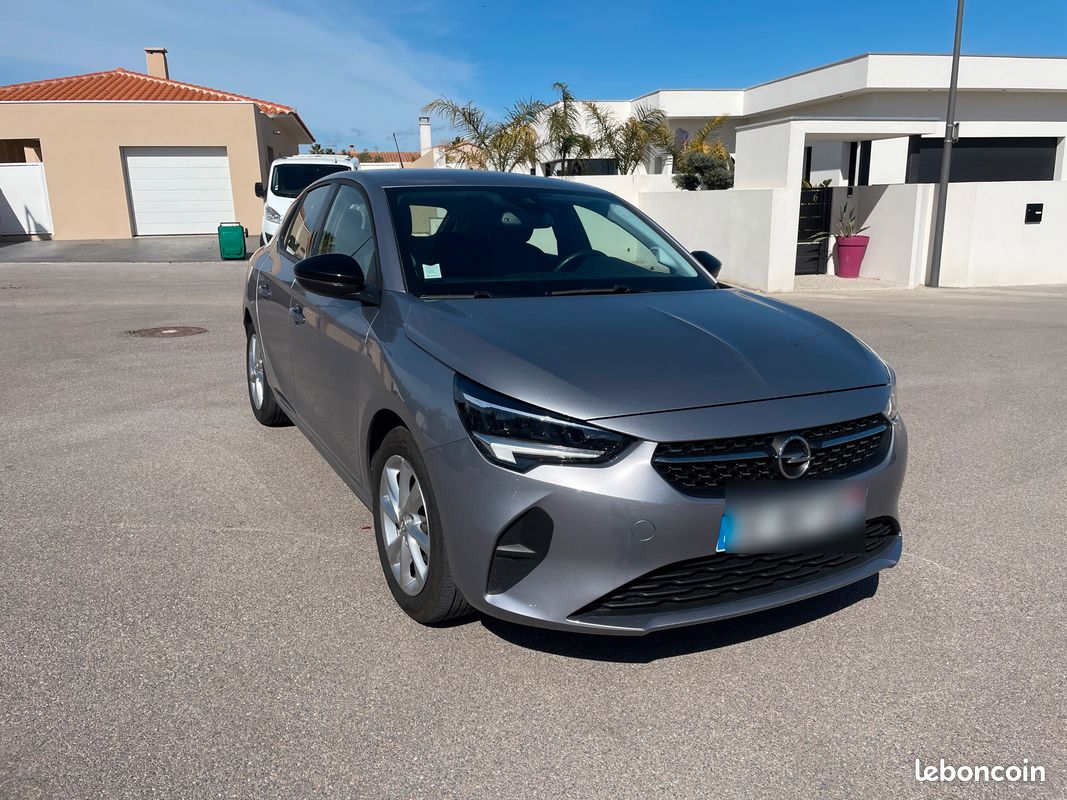 Opel corsa 2022 édition business - Voitures