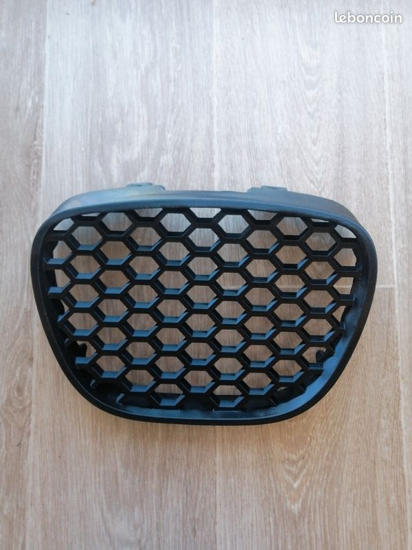 Calandre seat Ibiza 6L sans sigle - Équipement auto