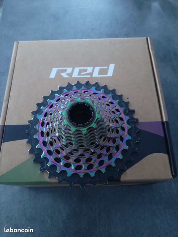 Cassette SRAM red axs rainbow 10-33 - Équipements vélos