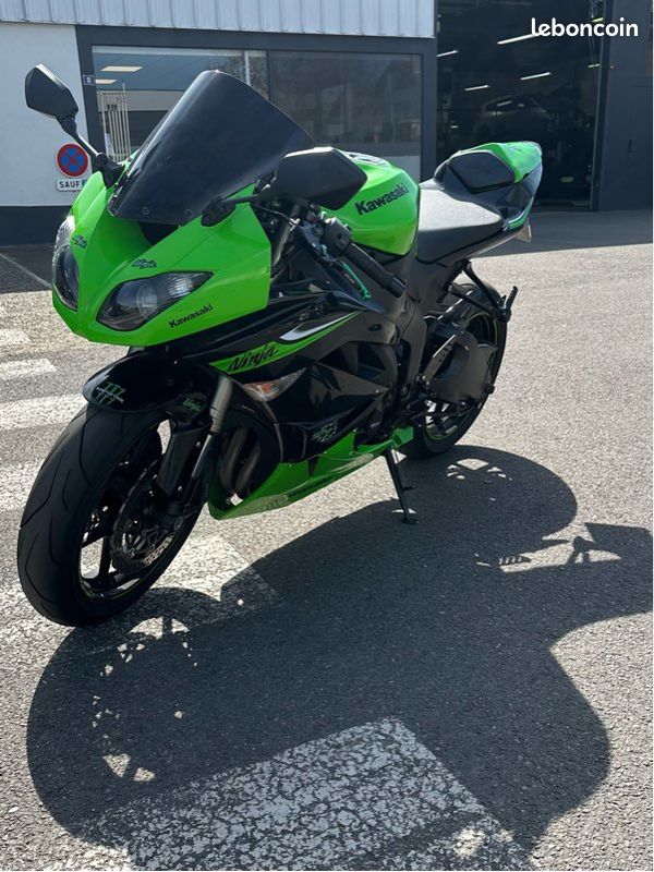 Kawasaki zx6r - Motos