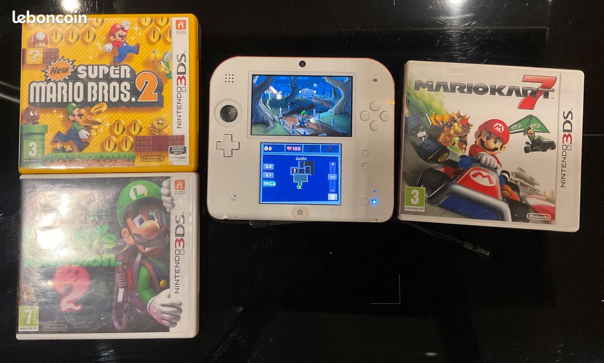 Console Nintendo 2ds avec 8 jeux - Consoles