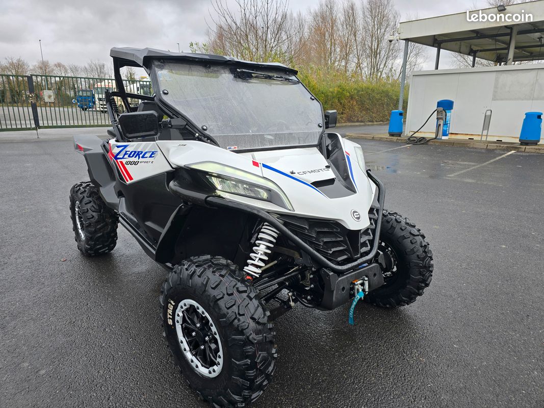 Buggy SSV Z force 1000 sport r - Motos