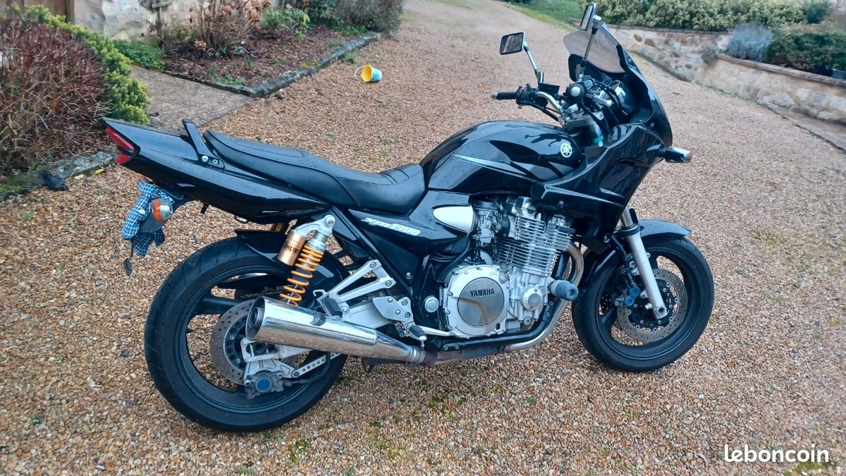 Yamaha - Motos