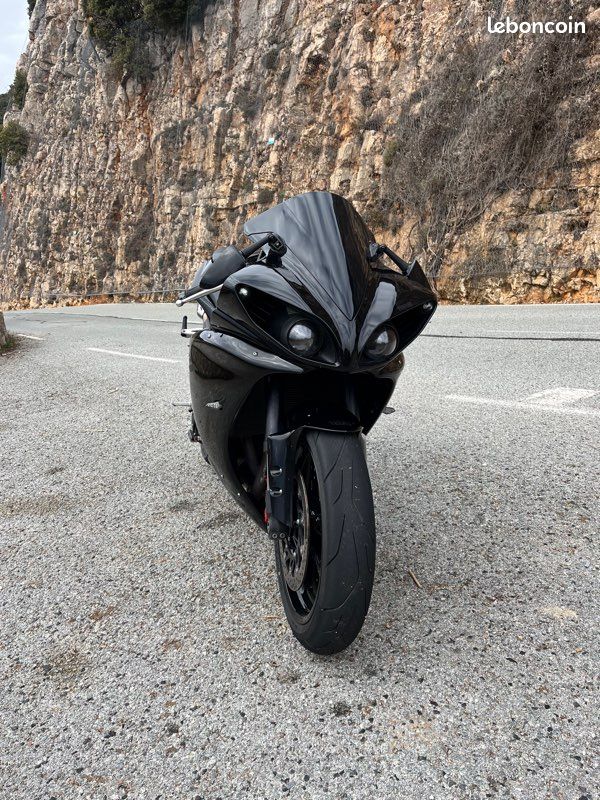 Yamaha r1 crossplane - Motos