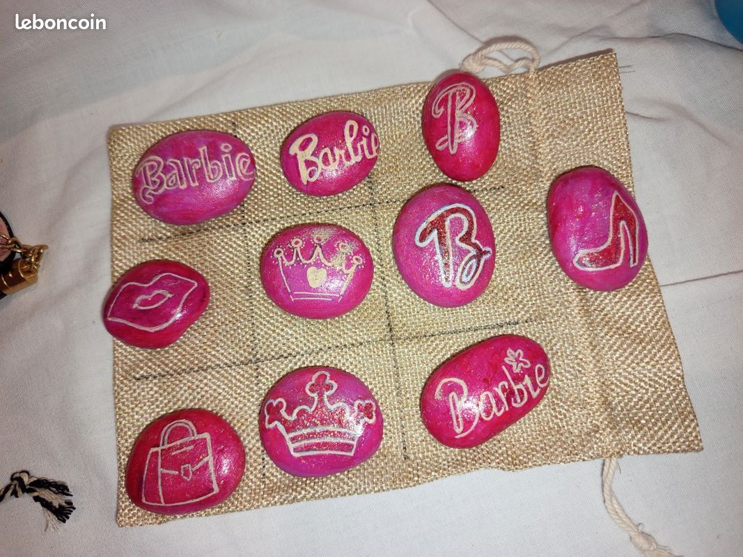 Jeu de morpion tic tac toe princesse Décoration sur galets. Galets ...