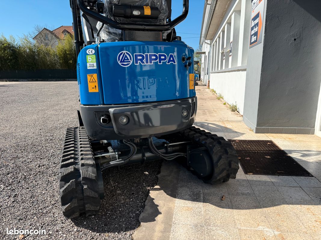 ⚙️🔵 Mini-pelle 1,8t RIPPA R18-4 PRO - Moteur Kubota D902 - 3 godets ...