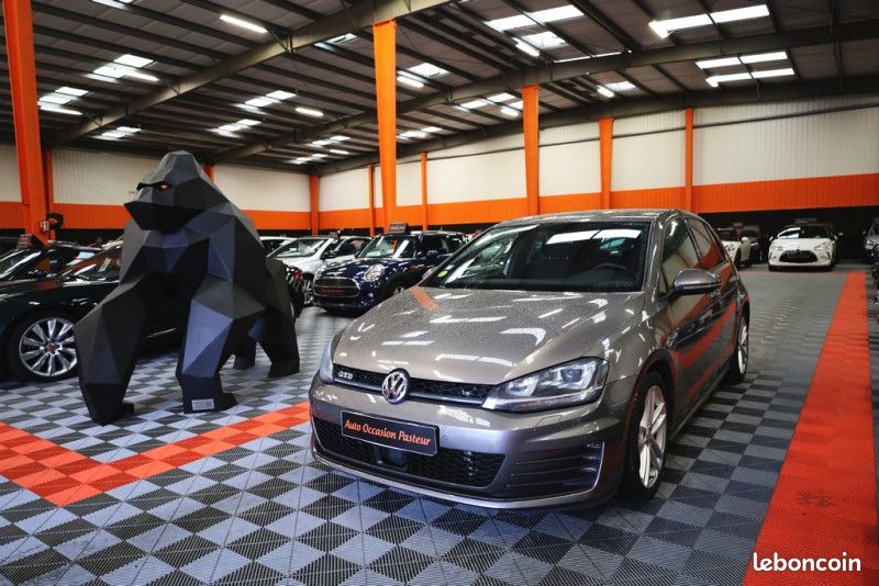 Volkswagen GOLF VII 2.0 TDI 184CH BLUEMOTION TECHNOLOGY FAP GTD DSG6 5P ...