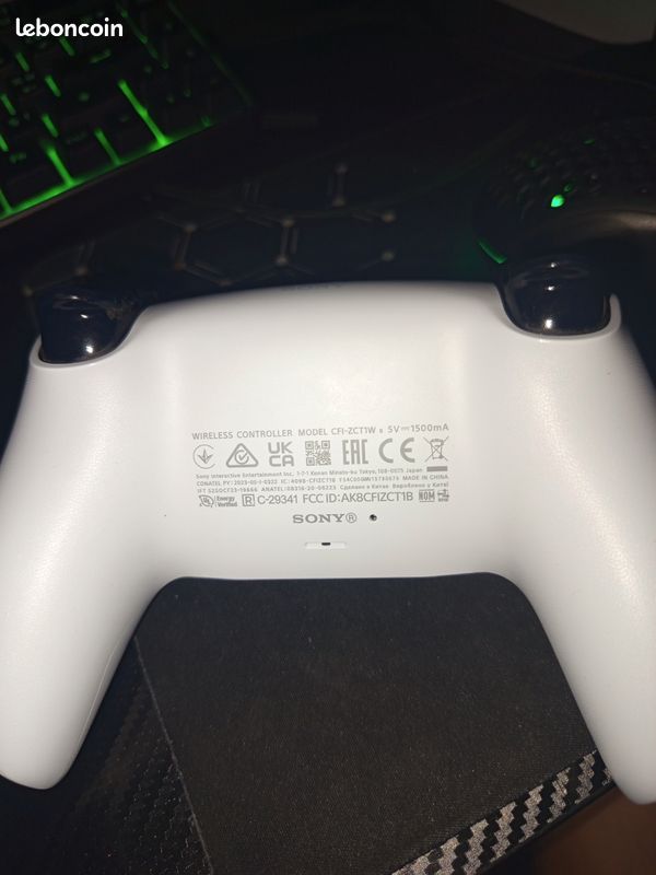 PS5 +2 mannette - Consoles