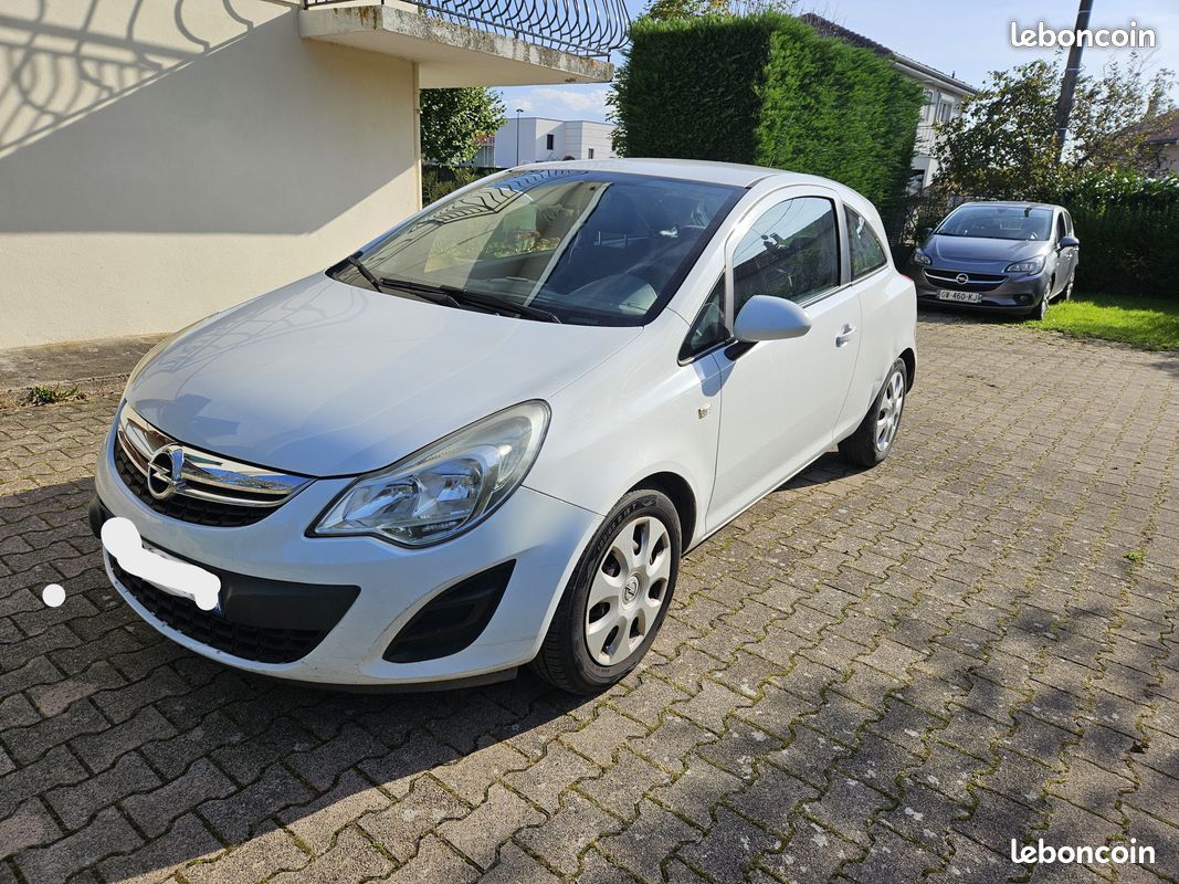 Opel - Voitures