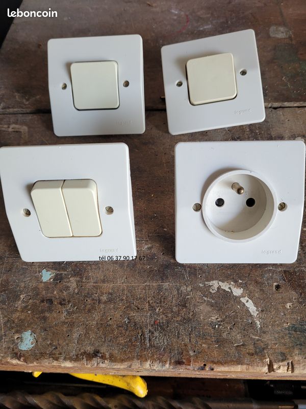 Interrupteurs et prise LEGRAND - Bricolage