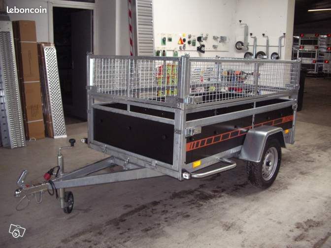 Remorque 2.25m x 1.31m + grillage - Équipement auto