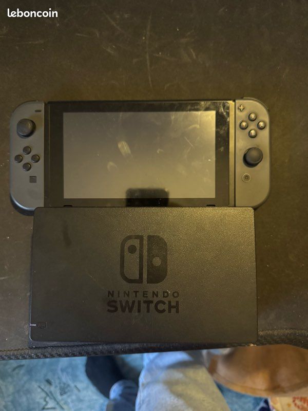 Switch noir - Consoles