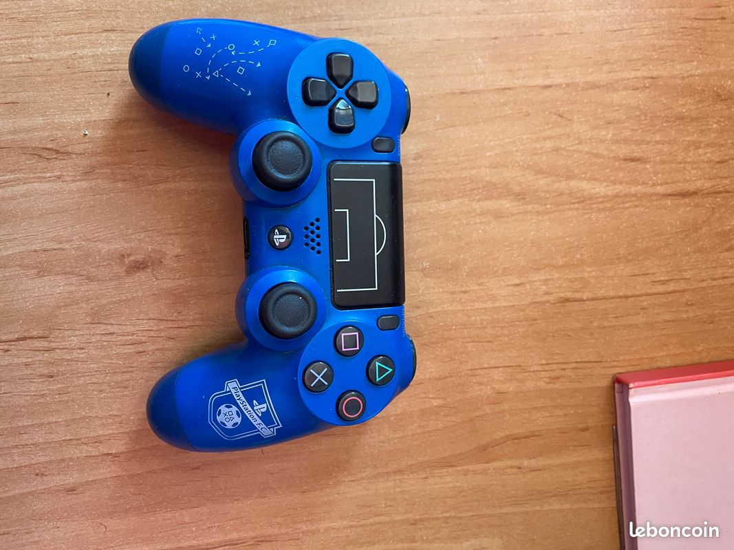 Manette ps4 - Consoles