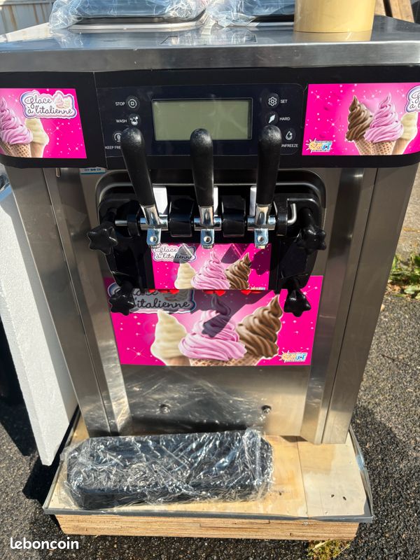 Machine à glace italienne neuve avec une GARANTIE ET LIVRAISON GRATUITE ...