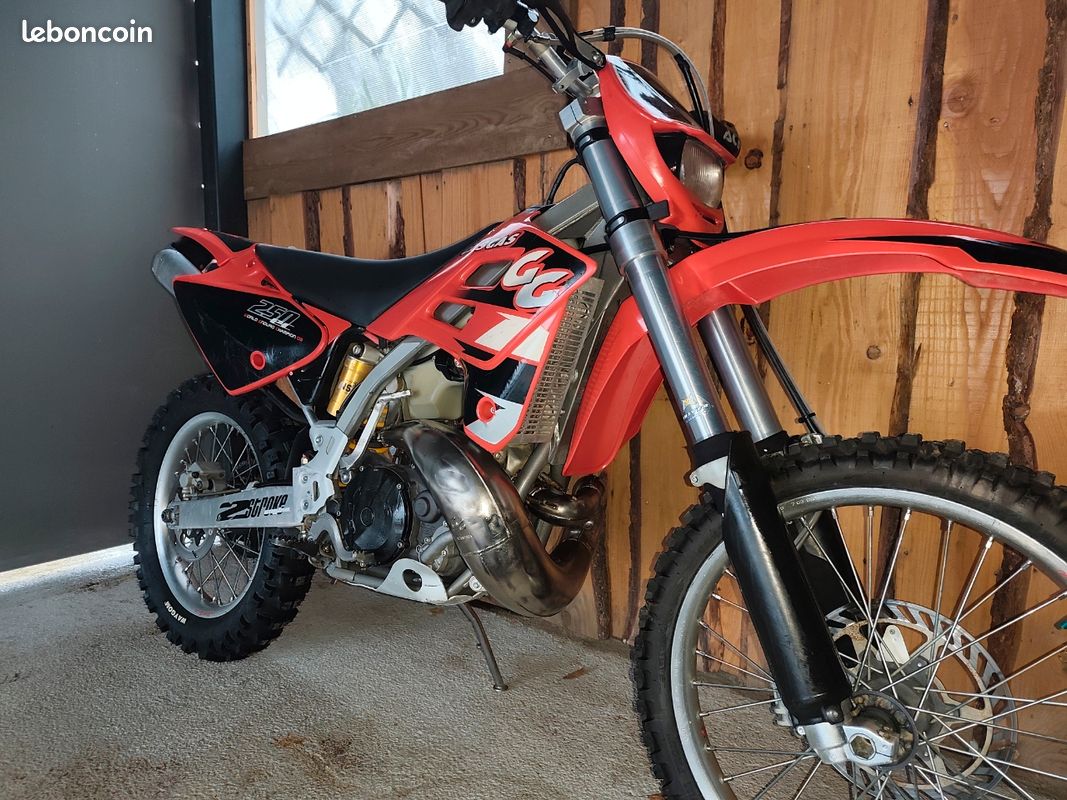 300 gas gas 2004 - Motos