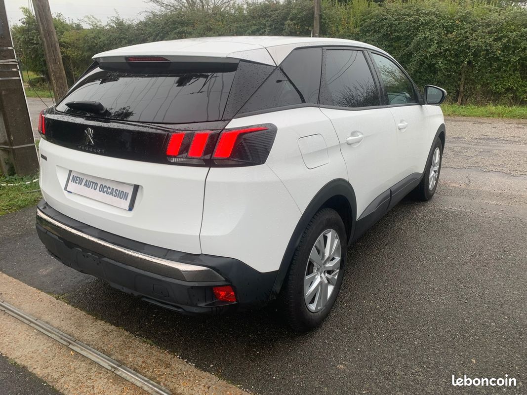 Peugeot 3008 II 1.5 BLUEHDI 130 BUSINESS EAT8 PACK CARPLAY REF01 - Voitures