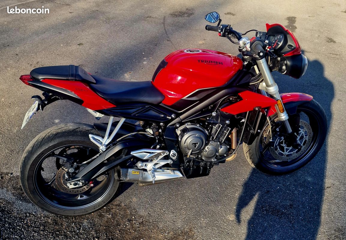 Triumph street-triple 660 s a2 - Motos