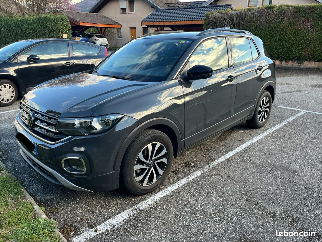 Volkswagen T-CROSS 1.0 TSI 110cv ACTIVE DSG - Voitures