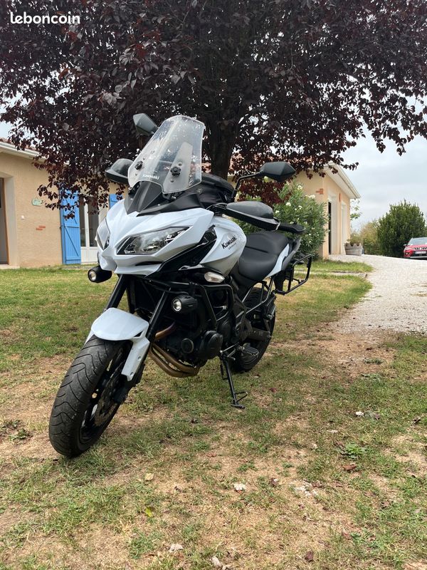 Kawasaki versys 650 A2 - Motos