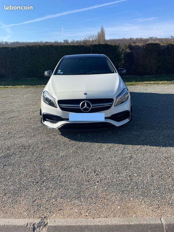 Mercedes A45 AMG Pack aero - Voitures