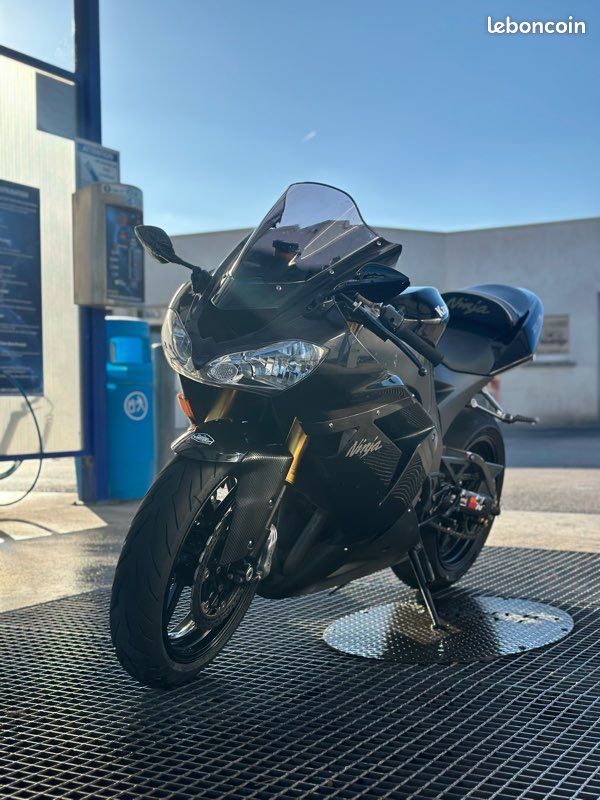 Kawasaki ZX10R - Motos